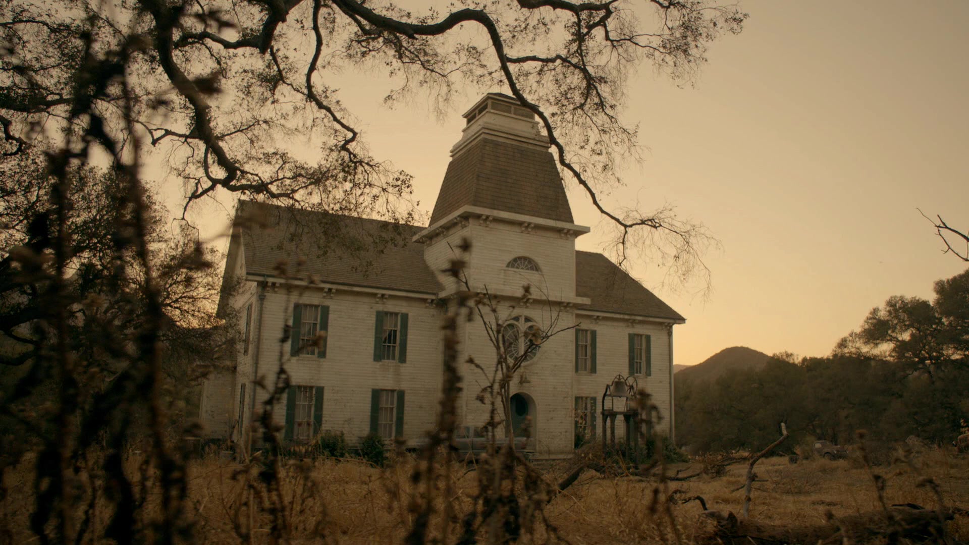Roanoke House | American Horror Story Wiki | FANDOM powered by Wikia