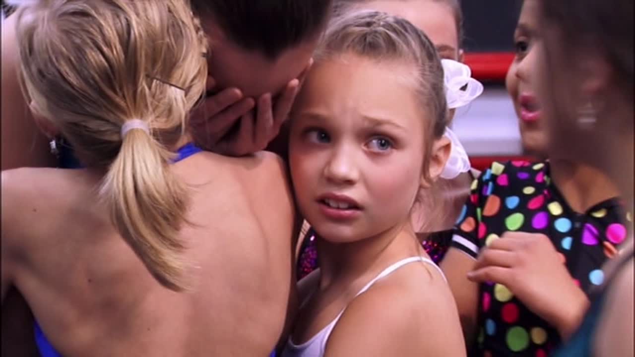 Image Brookes Back 05 44b Maddie Concerned For Payton Dance