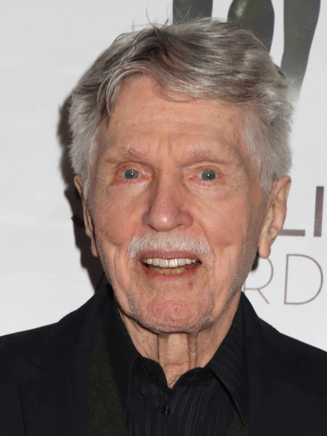 Tom Skerritt | Doblaje Wiki | Fandom powered by Wikia