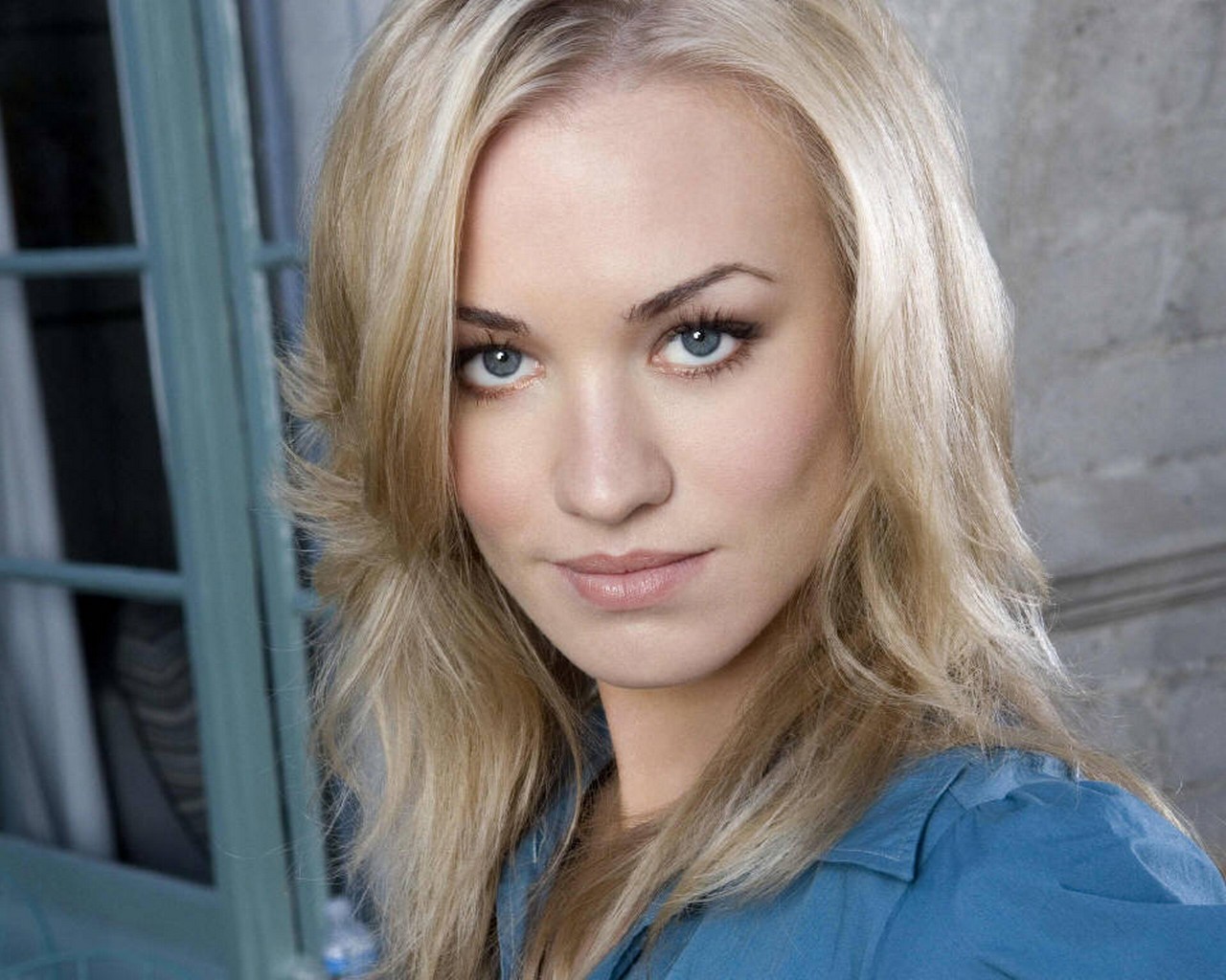 Image Yvonne Strahovski Undead Fan Stories Wiki Fandom
