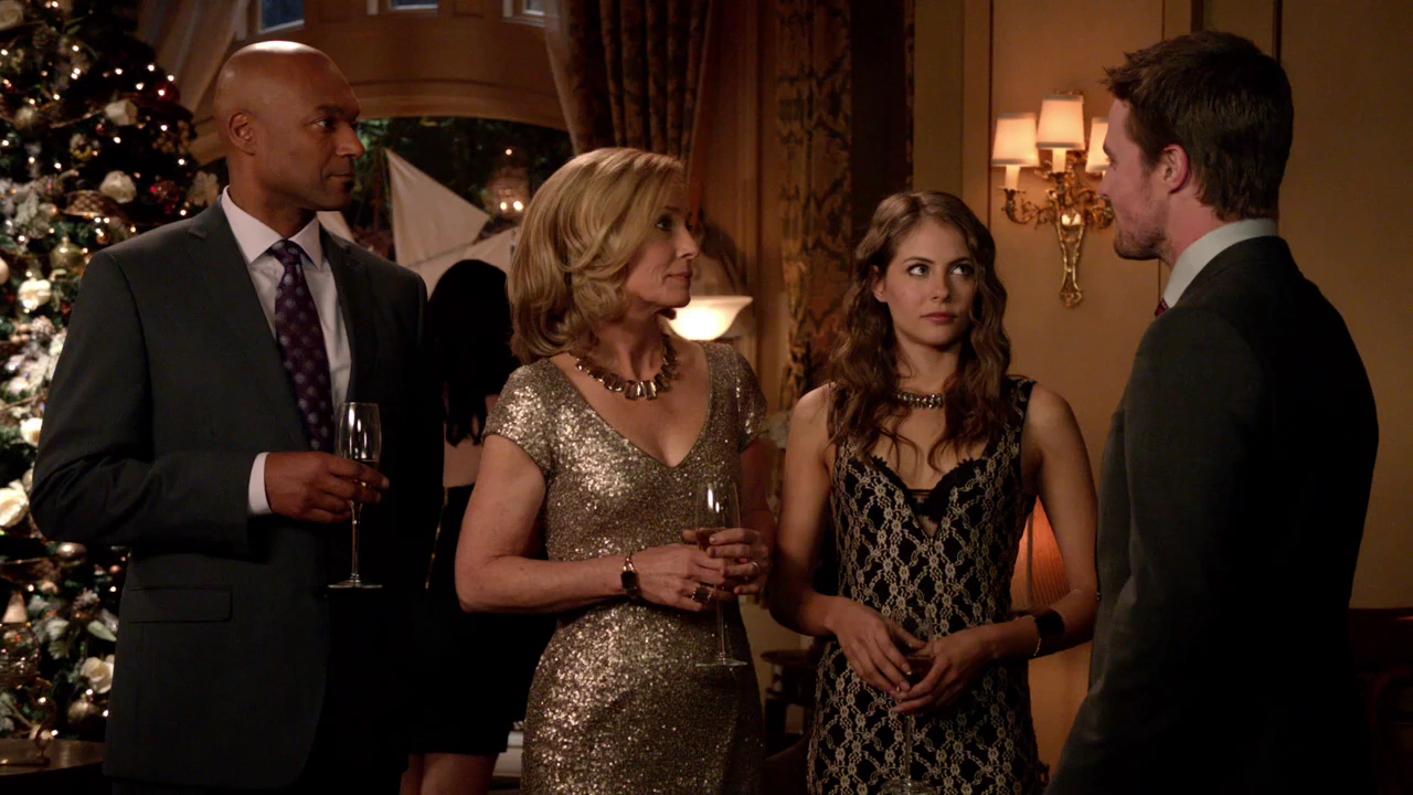 Queen family | Arrowverse Wiki | FANDOM powered by Wikia