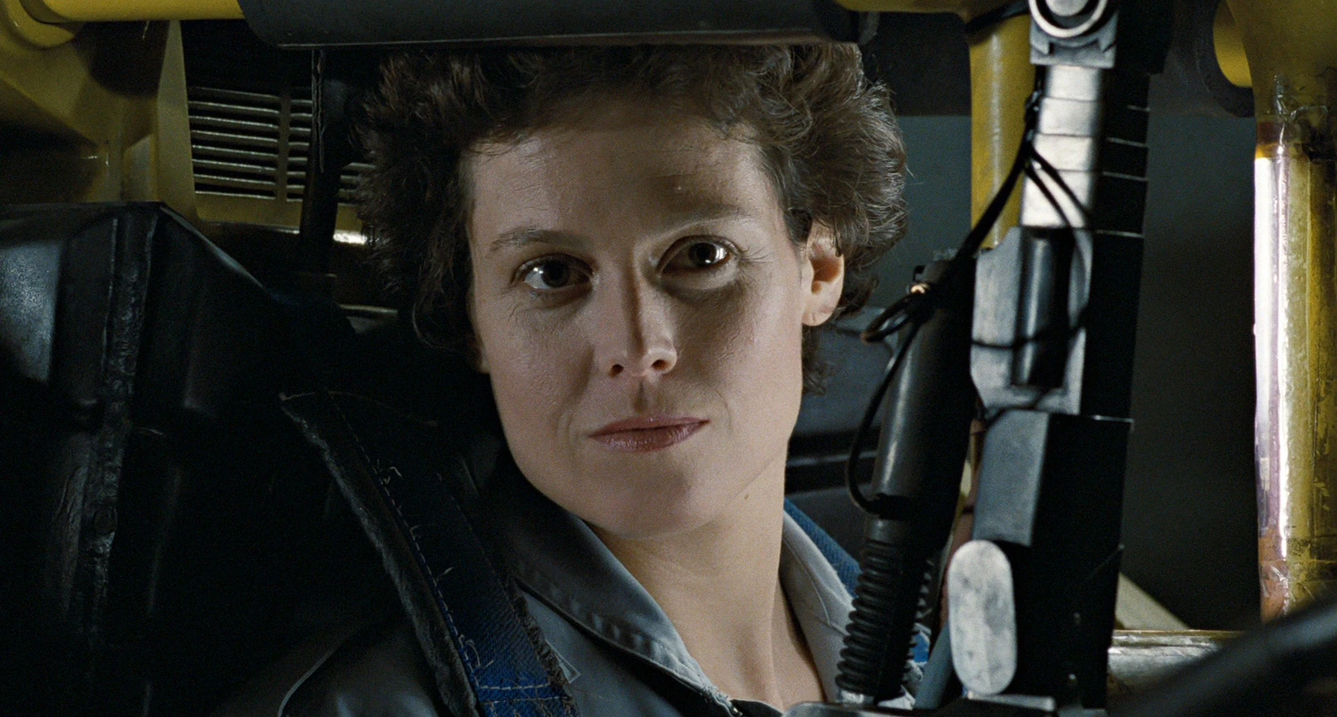 Image - Ripley in Power Loader cockpit close-up.jpg | Xenopedia ...
