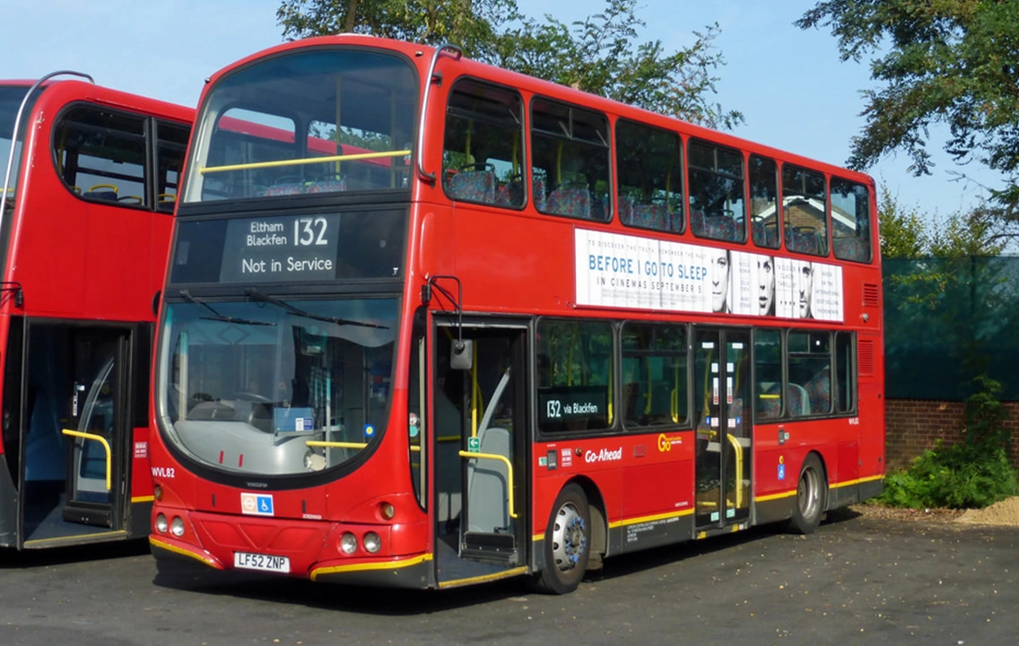 London Buses route 132 | Bus Routes in London Wiki | FANDOM powered by ...