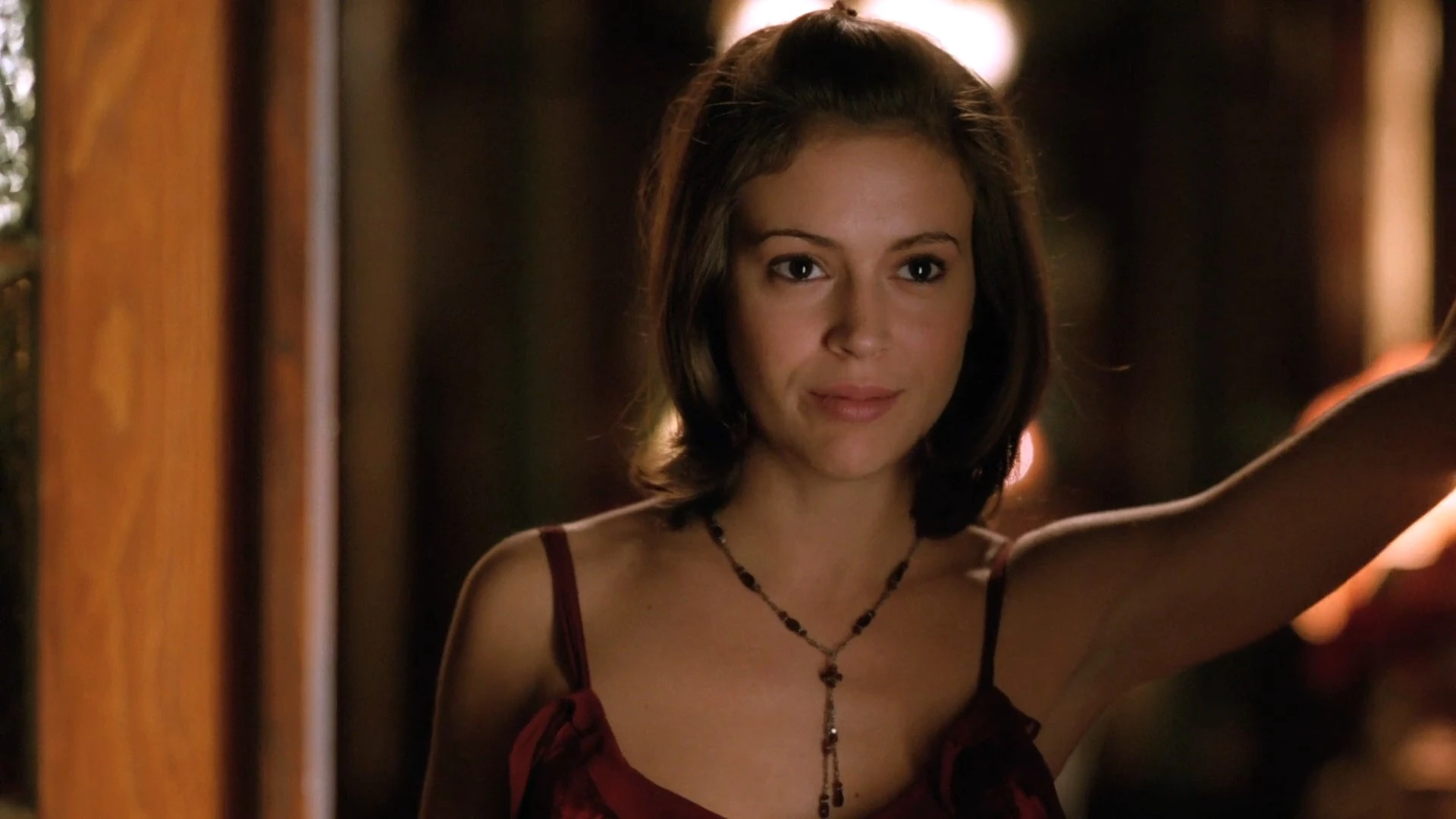 Image - 1x15-Phoebe.jpg | Charmed | Fandom powered by Wikia