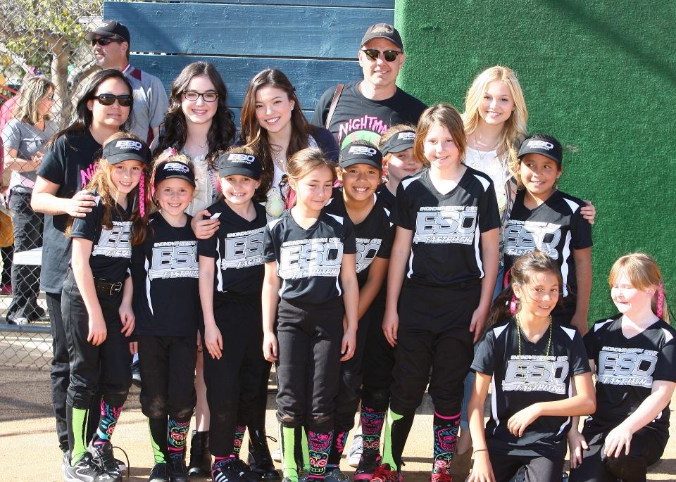 Image Olivia Holt Piper Curda Sarah Gilman Eso Marshals More Photos