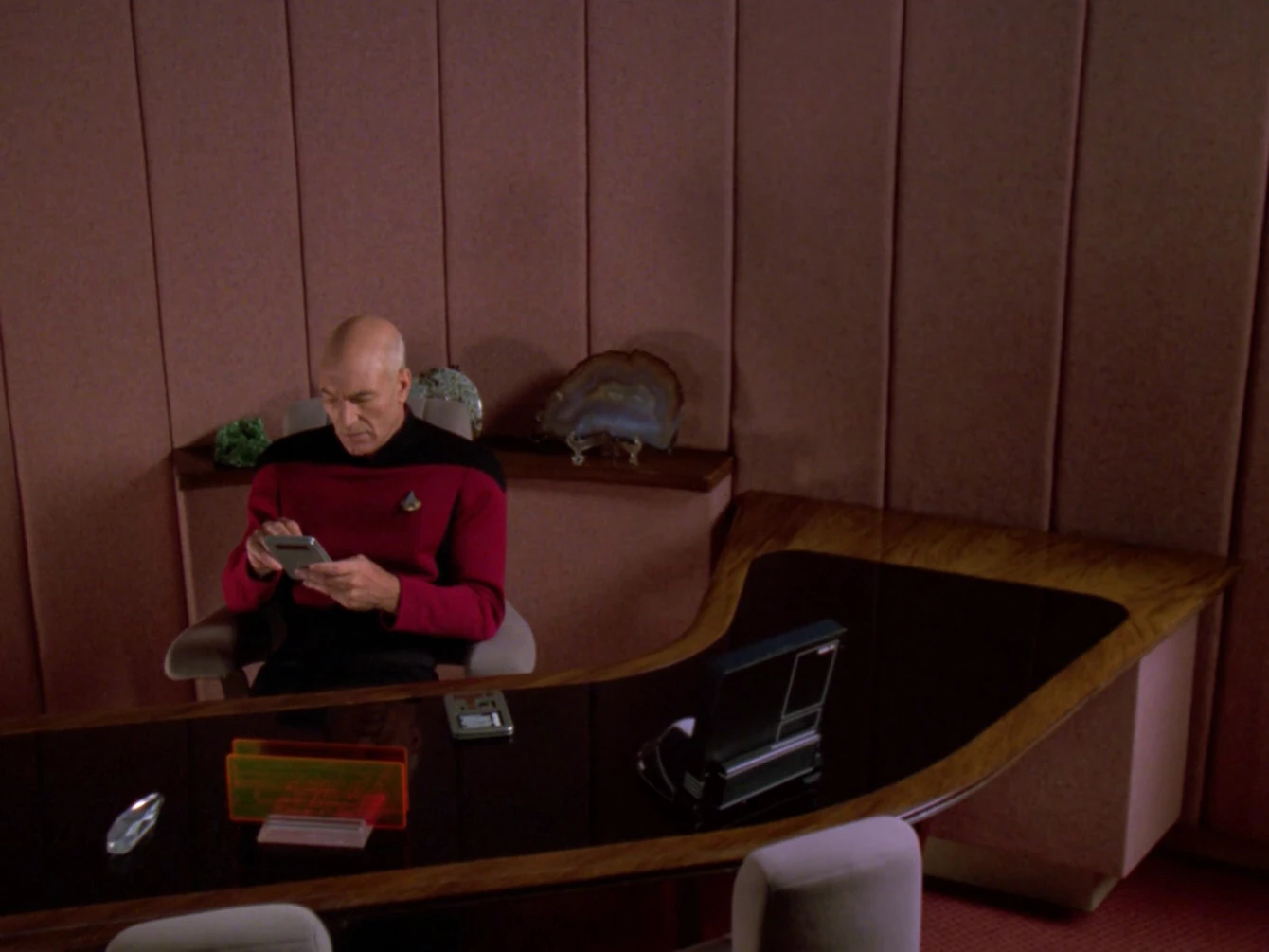 Image - Picard's desk.jpg | Memory Alpha | FANDOM powered by Wikia