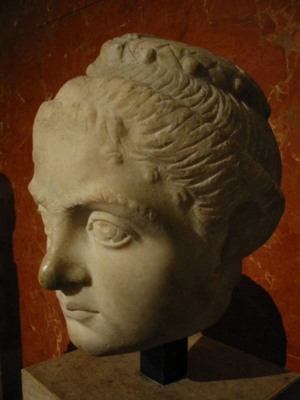 Fausta | Rompedia | FANDOM powered by Wikia