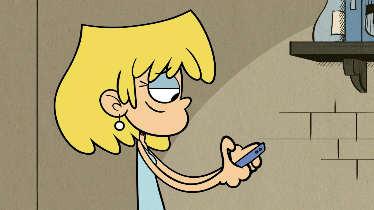 Image - S1E12B Lori texting.gif | The Loud House Encyclopedia | FANDOM ...