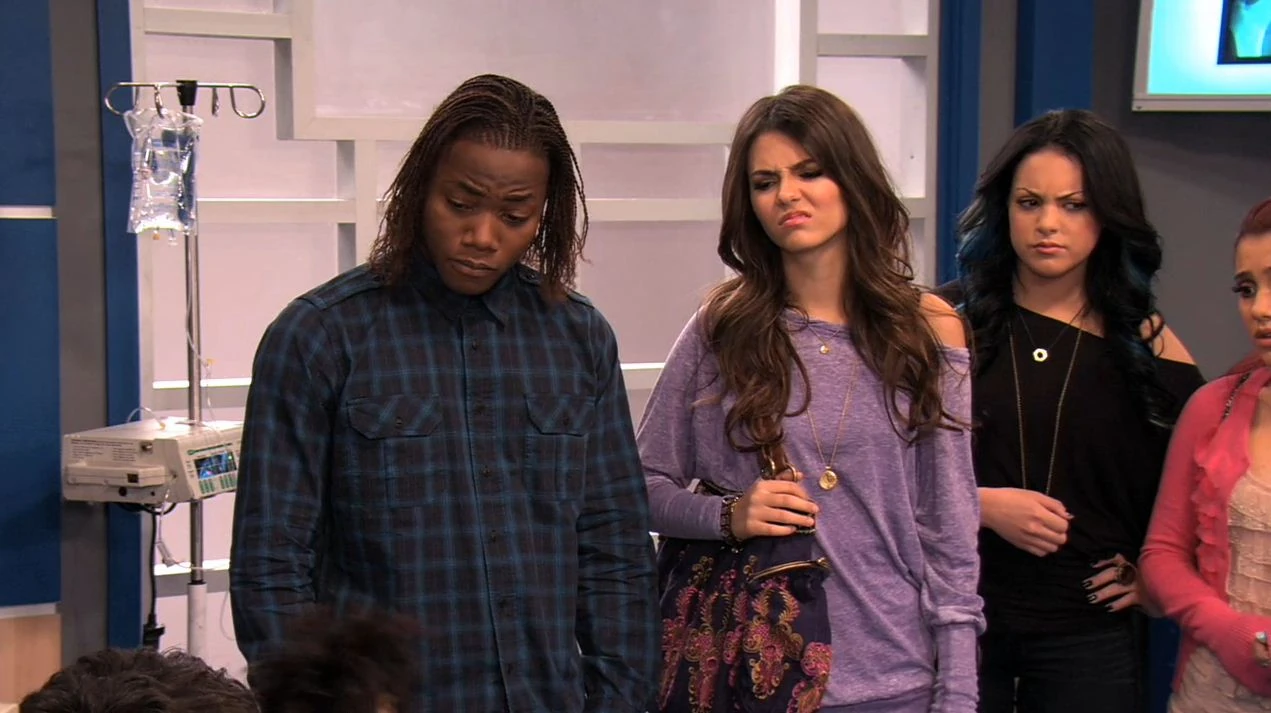 Tori Gets Stuck | Victorious Wiki | Fandom powered by Wikia